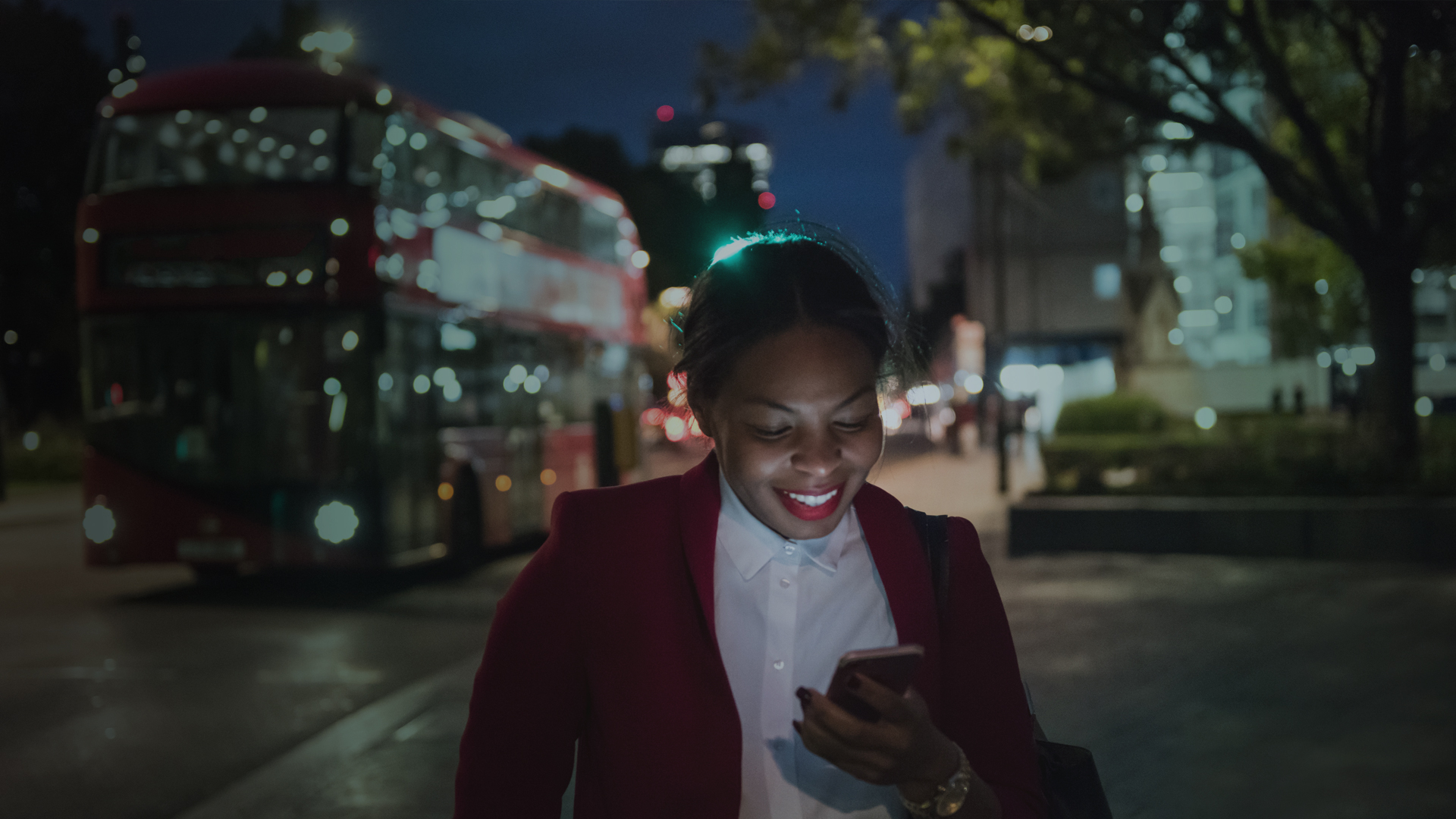 Features & Benefits - Lucy Zodion